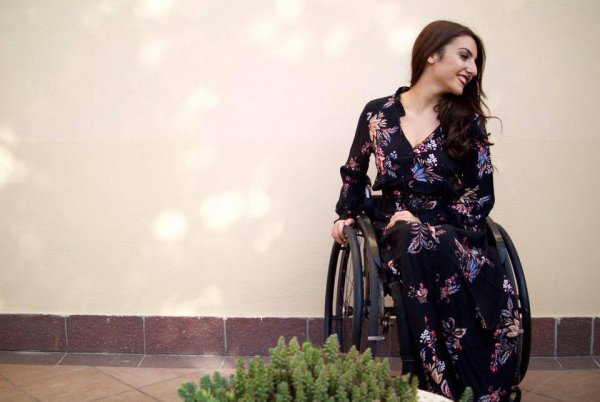 Laura Miola per l'Italia: un sorriso su 2 ruote a Miss Wheelchair World ...